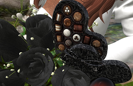 Second Life Marketplace - CJ Rose Bouquet Black with beating Heart