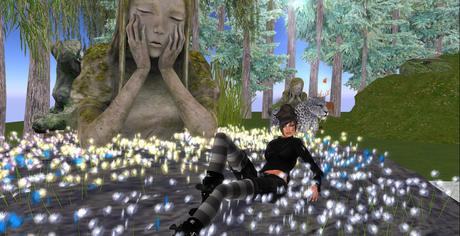 Second Life Marketplace - Crying girl Statue with sit annimations